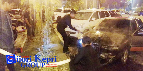 Ini Penyebabnya Mobil Sedan Timor “MELEDAK dan TERBAKAR” - SIJORIKEPRI.COM