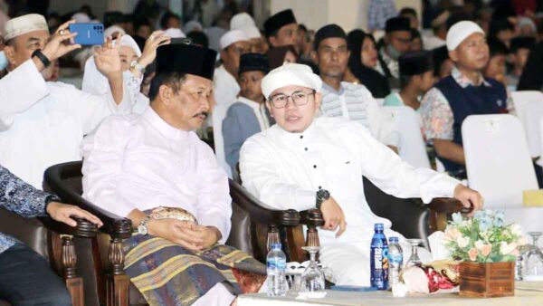 Peringatan Malam Nuzulul Qur'an dan Santuni 3.000 Anak Yatim, Rudi ...
