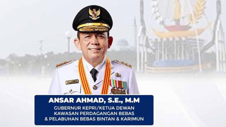 Dinilai Berhasil Bangun SDM, Gubernur Ansar Terima Penghargaan Nasional ...
